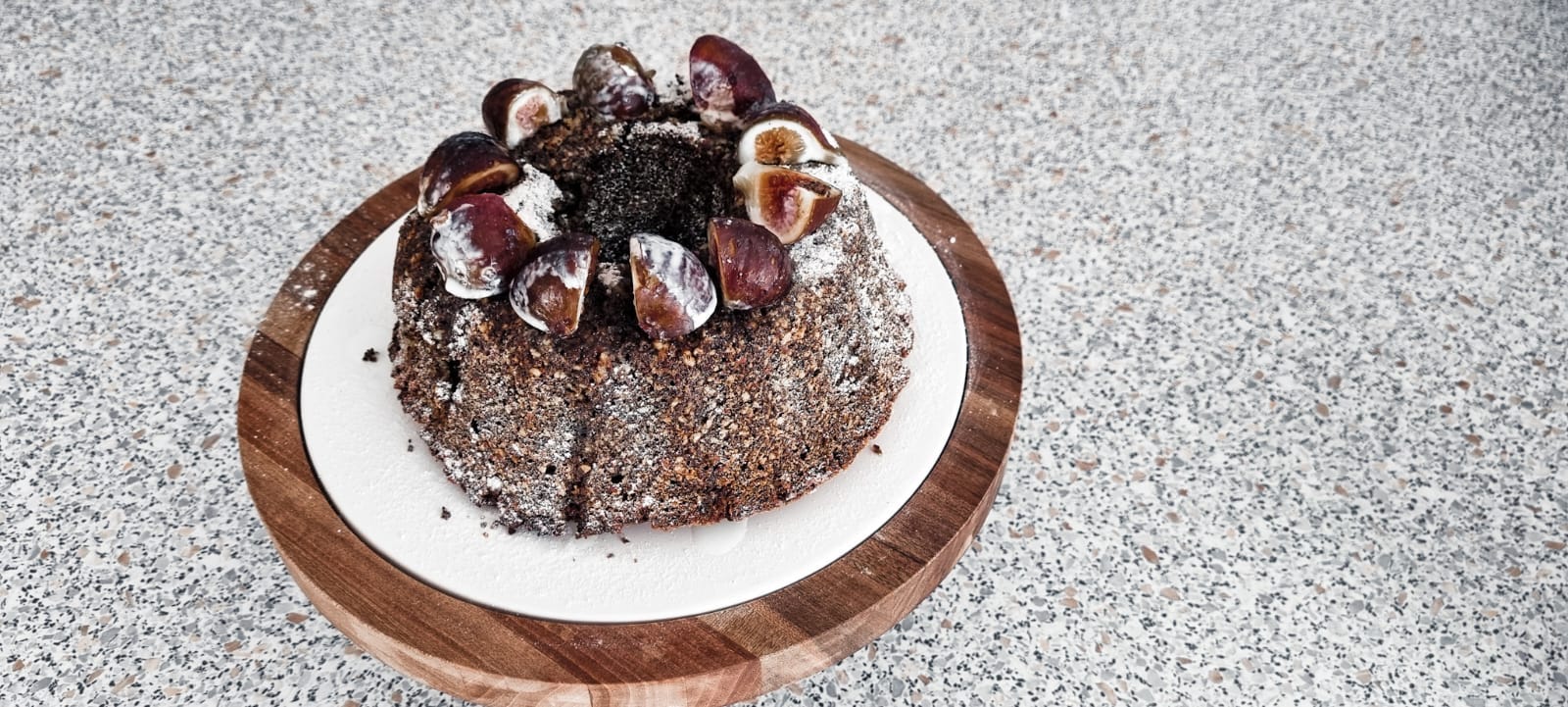 Recept za makov kolač s figami - Nepremagljiva.si